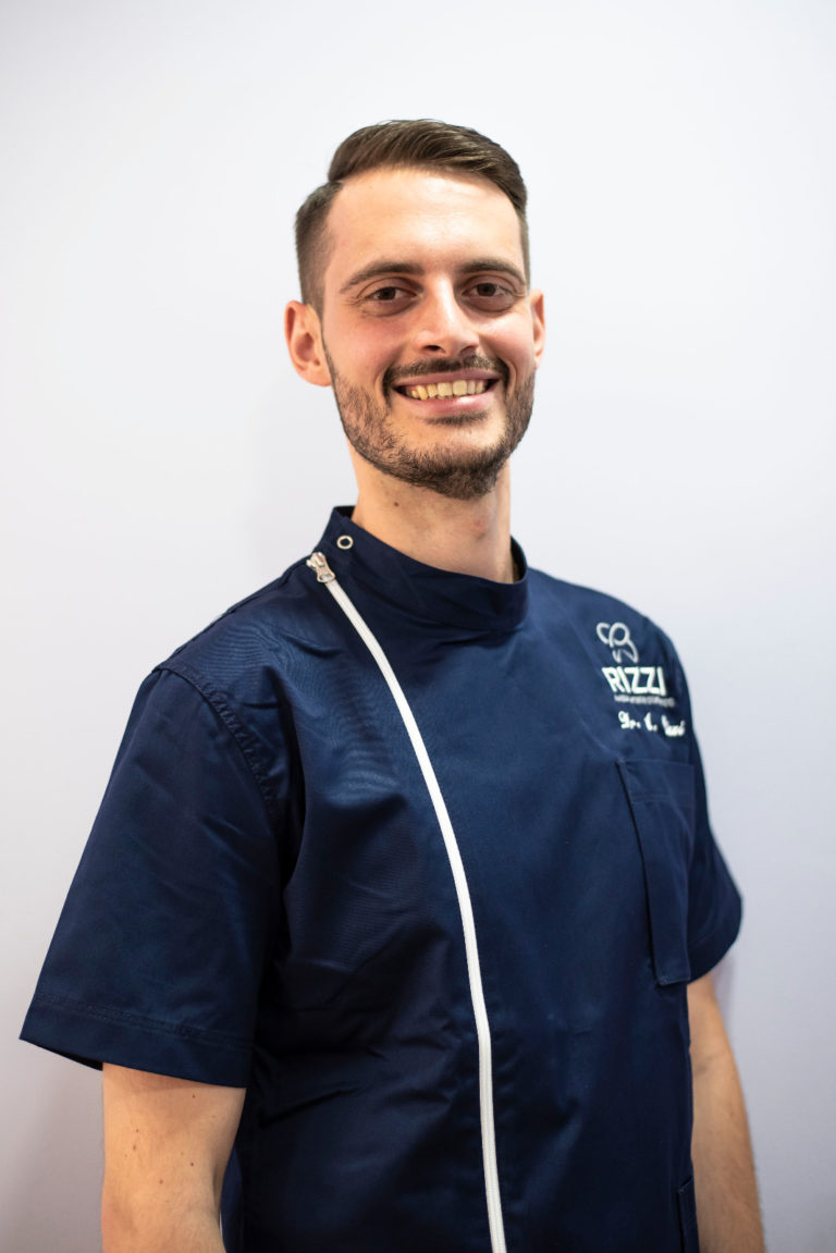 Dr Rizzi | Dentista Catania Convenzionato | Studio Dentistico Catania